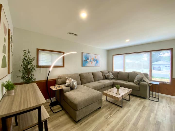 Empire - Willoughby, OH