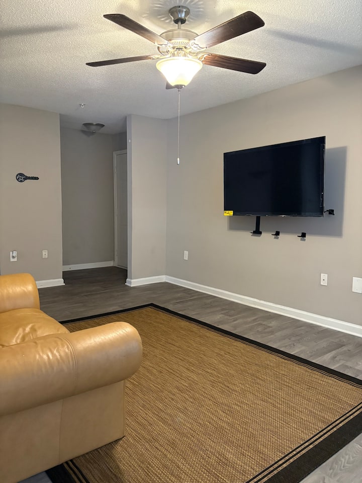 A Beautiful Getaway, - Hartsfield-Jackson Atlanta Airport (ATL)