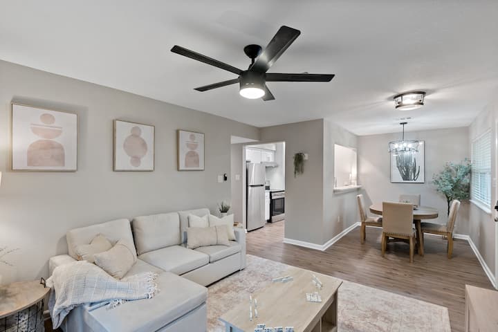 Downtown Getaway | 10 Min To A&m - Bryan, TX