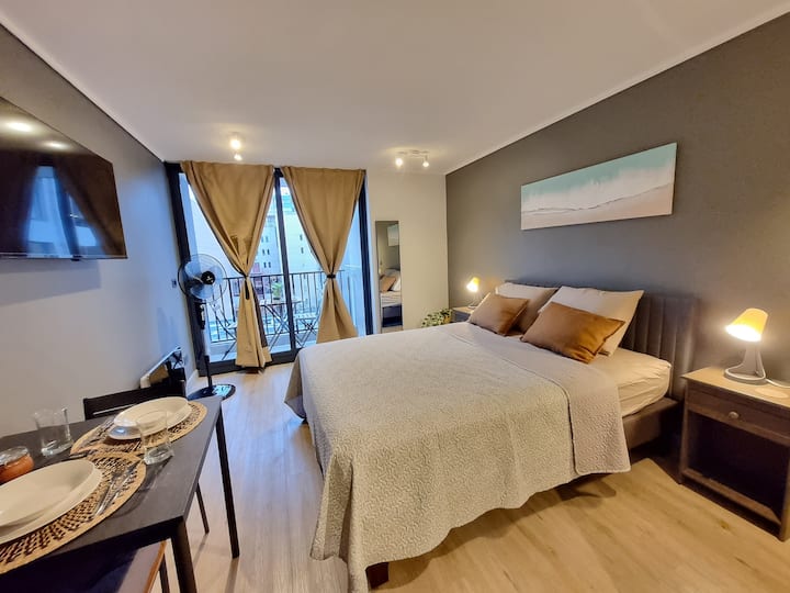 Cómodo Y Moderno Cerca Del Metro - Santiago