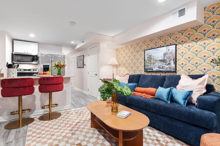 Grand Budapest Quarters. 1br Home Steps From Metro - Washington, D.C.