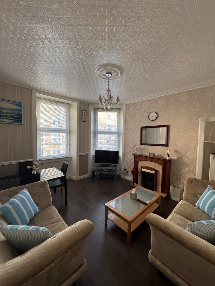 Haymarket Elegant 2 Bedroom - Edinburgh