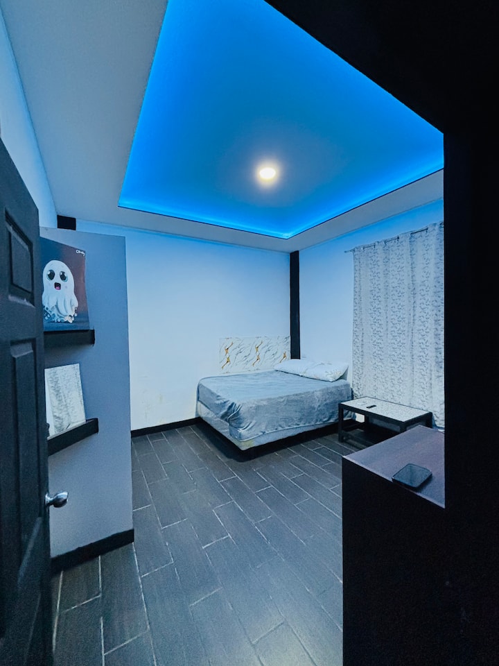 Casanegra - El Salvador