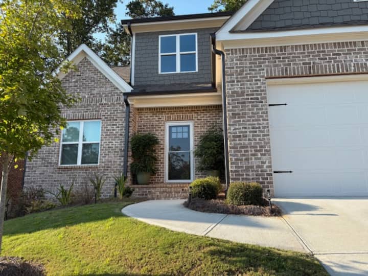 Athens Hideaway (Basement) - Athens, GA