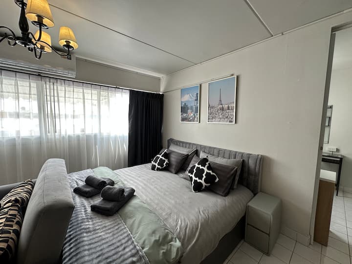 Room In Impact Arena Near Bts / Dmk Airport 日月租房 - Thailand