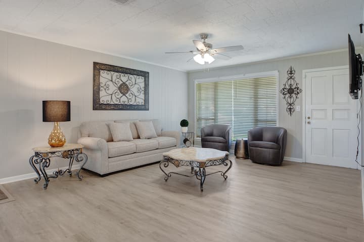 Beautifully Furnished 3br-2ba - Lafayette, LA