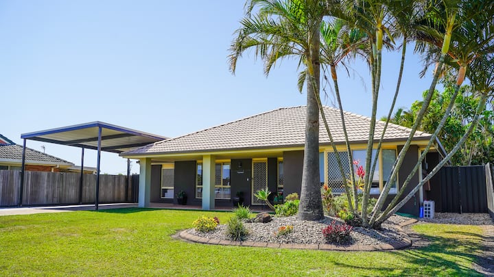 Stays With Ripley
3 Min To Hosp/beach
Pet Friendly - Hervey Bay