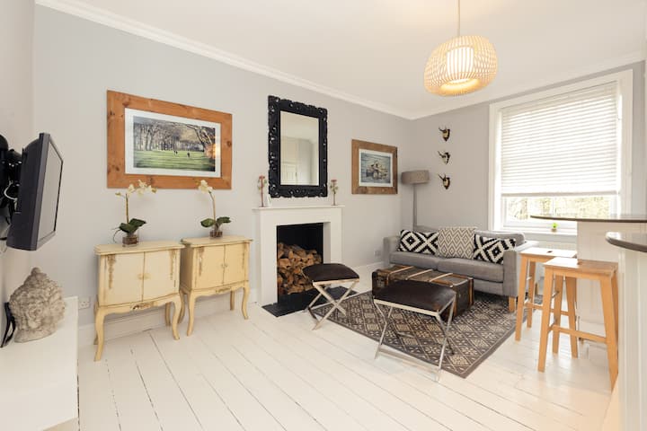 New! Charming Putney 1br W/balcony | 2 Min To Tube - Chelsea