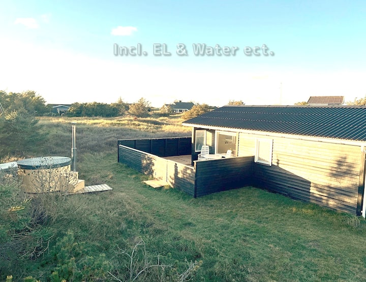 Cozy Summerhouse 350m From Sea Løkken/blokhus - Denmark