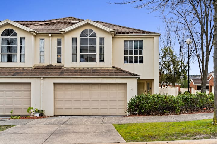 Your Cozy Home In Glen Waverley | 4br Family Stay - Box Hill