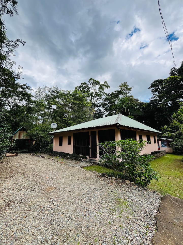 Centro Ecoturistico Los Manakin - El Porvenir