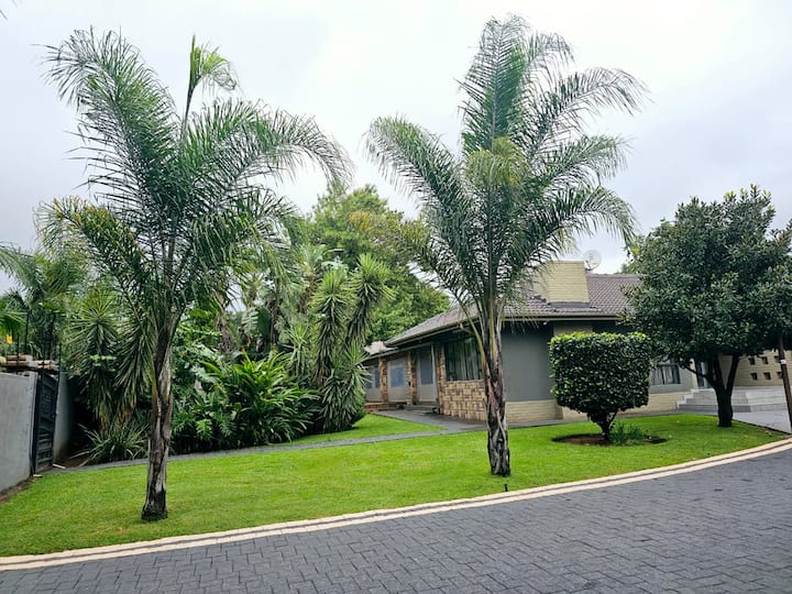 Mabheleni Lodge - Rustenburg