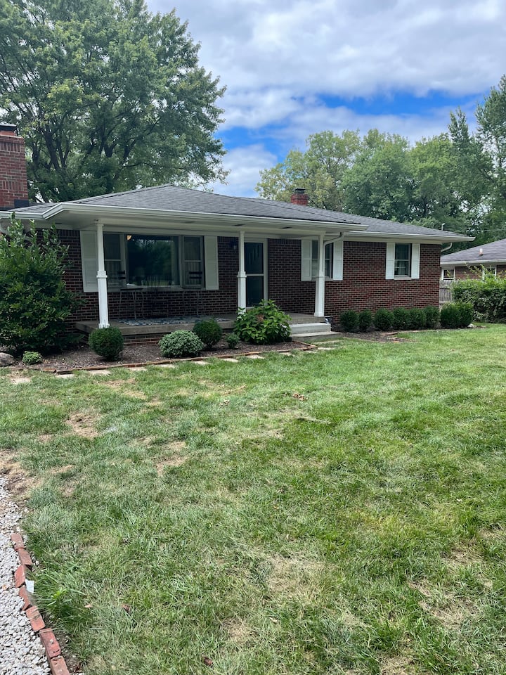 Indianapolis Downtown South (9 Beds) - Indianapolis, IN