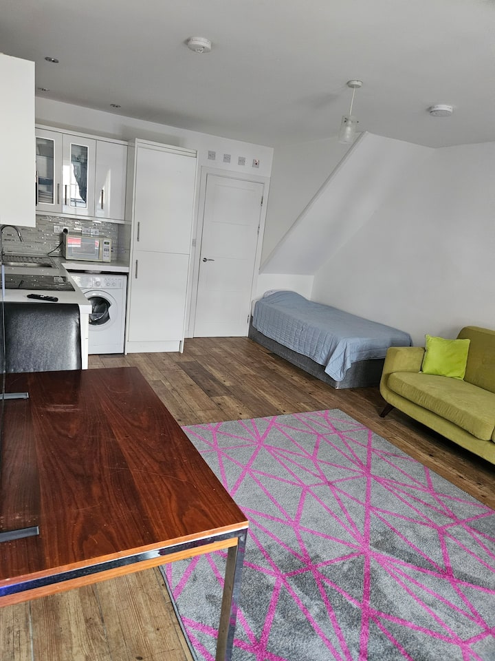 Northampton Roomkeys - Northampton, UK