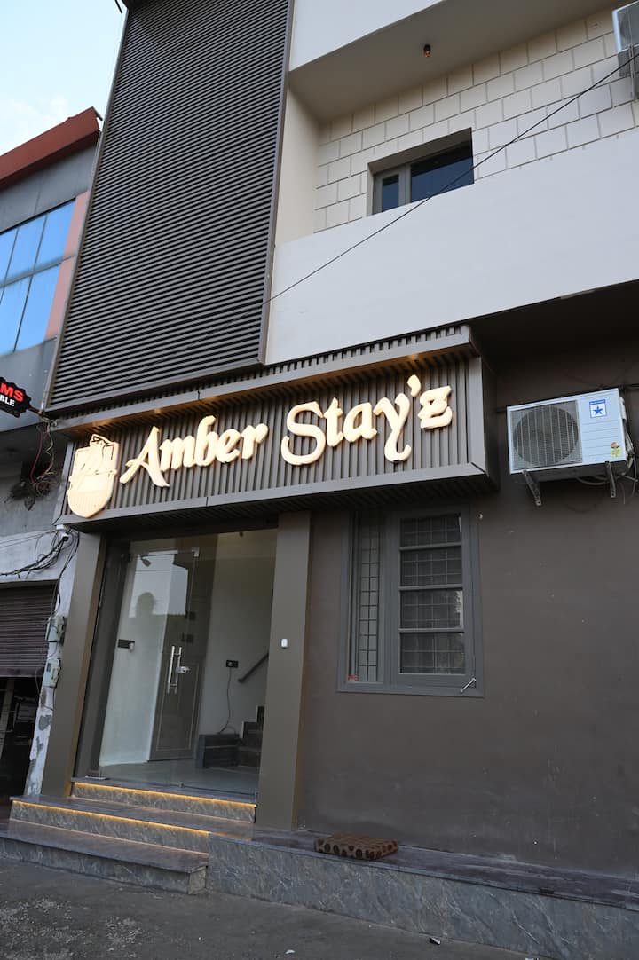 Bnb On Main Road With Ambiences And Parking - Amritsar