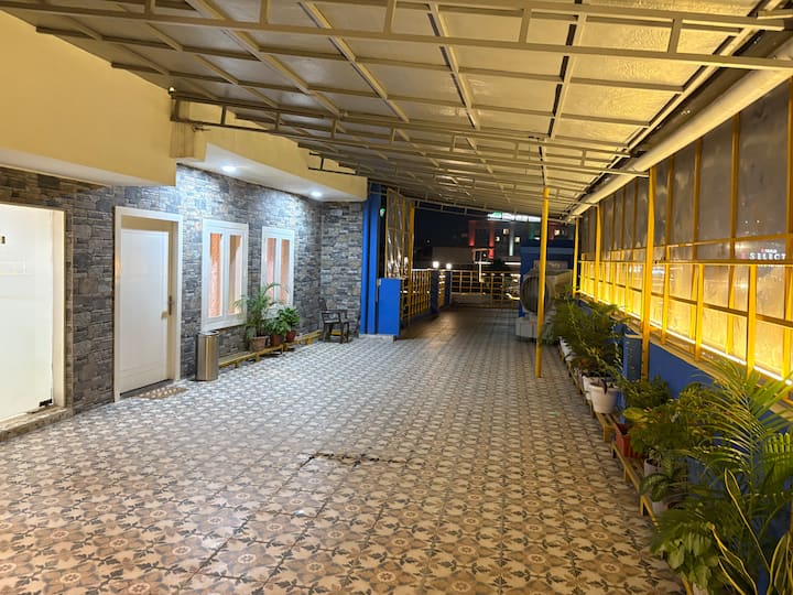 Summerhouse - New Delhi