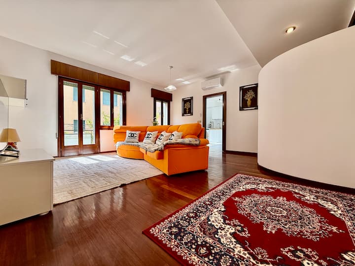 Venice Vibes: Bright & Cozy Flat - Mestre