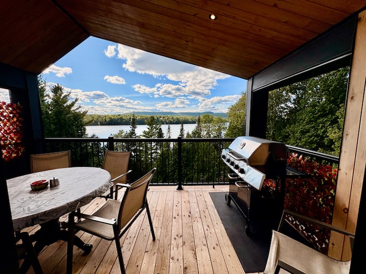 Toro Boréal #11 / Le Refuge - Quebec