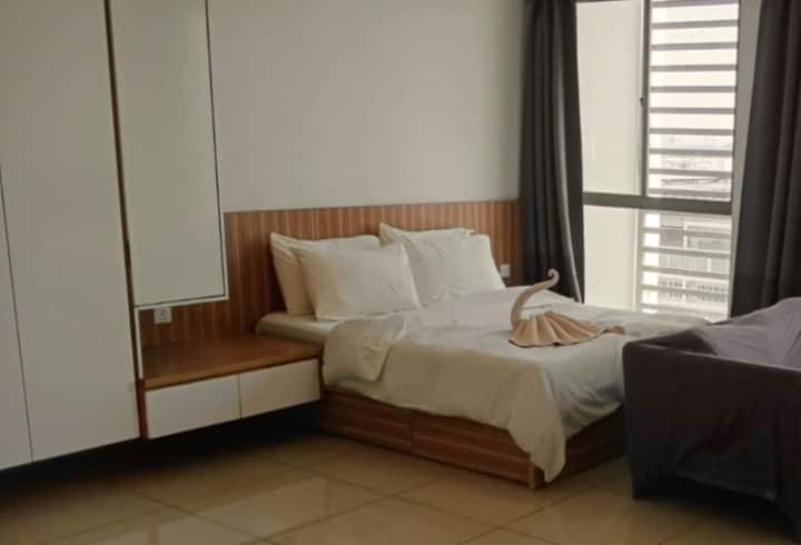 Cozy Green Homes Cyberjaya • Self Check-in • Vx815 - Cyberjaya