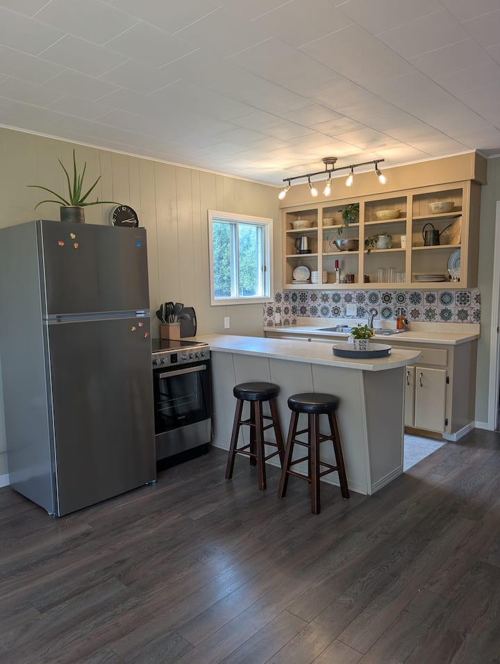 Garden-side Guesthouse Near St. Stephen - New Brunswick