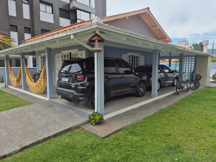 Casa Piscina 3 Minutos Da Praia - Governador Celso Ramos