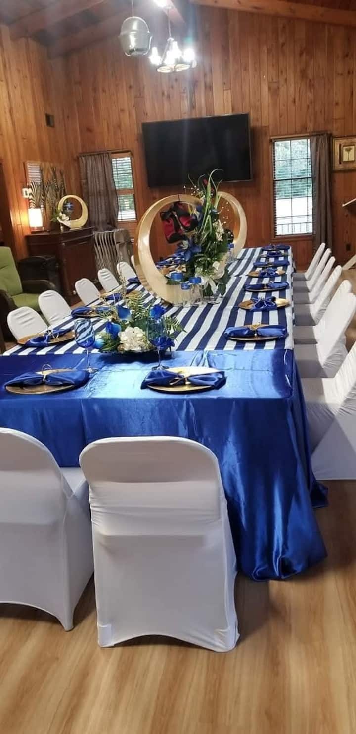 Dining & Meeting Room - Columbia
