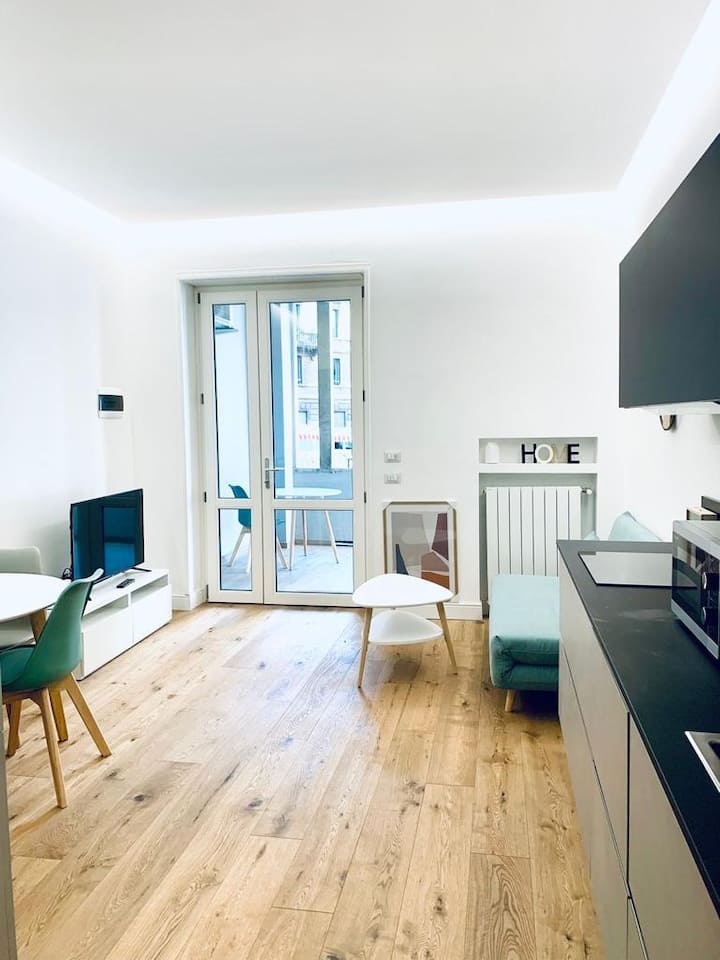 Charming Apartment With Terrace - Mediolan