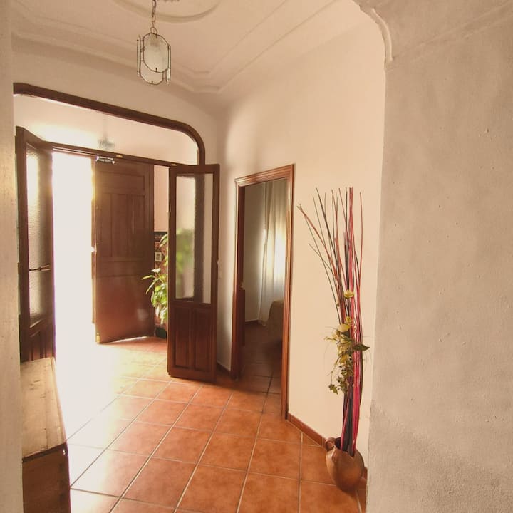 Ubicada En El Casco Histórico. - Higuera la Real