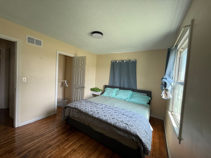 Cozy 2br Home Near Spirit & Textron, Wichita - Wichita, KS