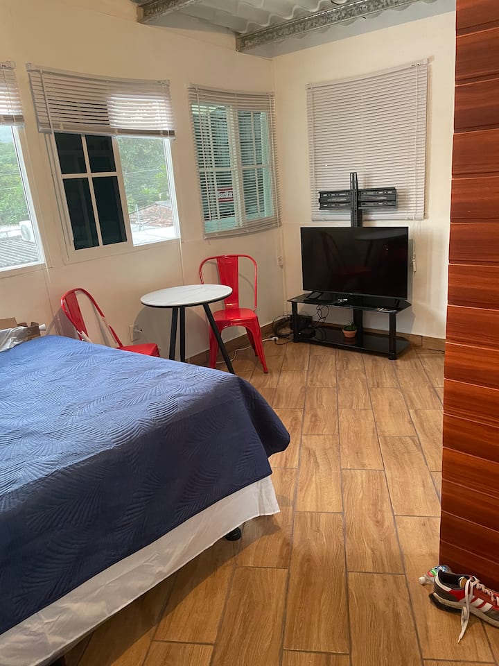 La Joya Studio - San Salvador