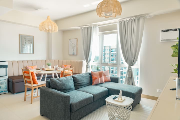 The Brown's Penthouse - Bacolod