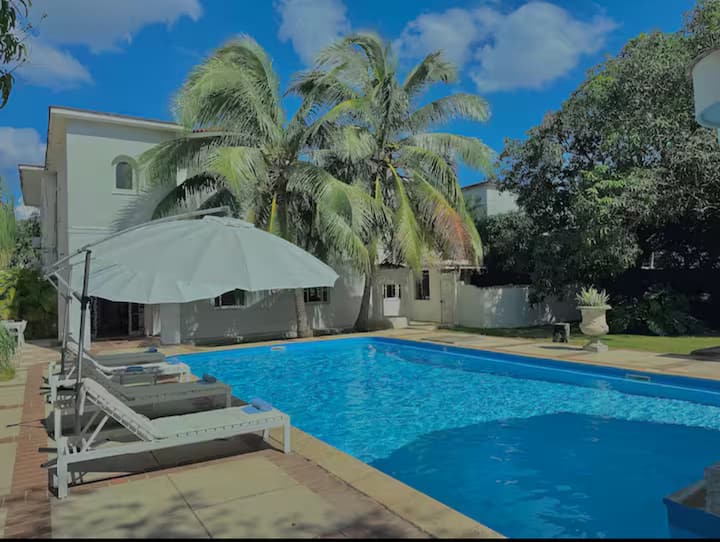 Le Blanc: Confort Y Encanto - Havana