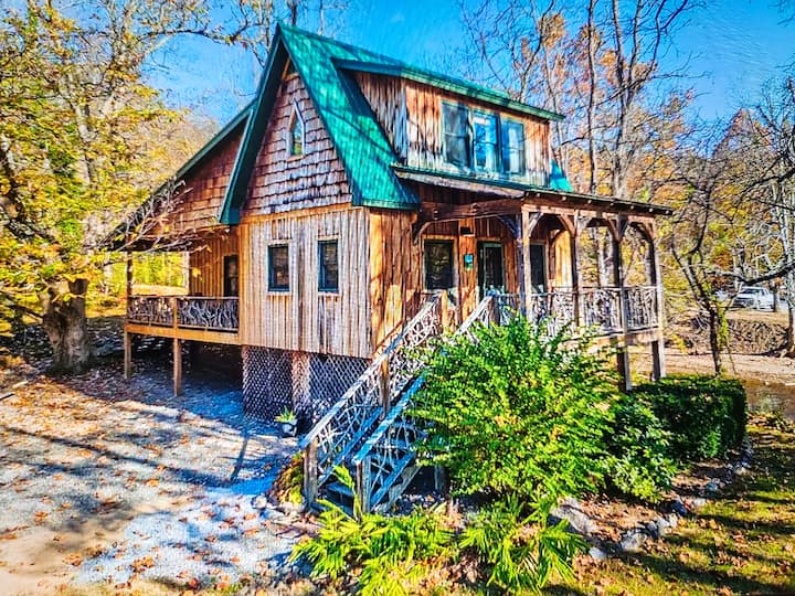 Romanic Yet Adventurous Cabin! - Sylva, NC