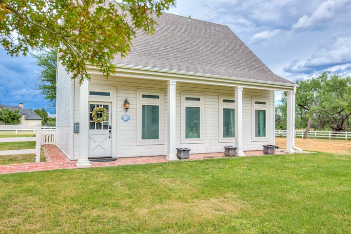 Cozy Cottage With River Access - Water park, San Angelo