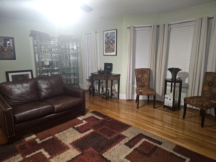 Bright Boston Retreat - Boston, MA