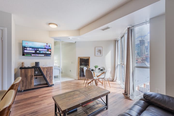 Modern Down Town Condo Near Cn Tower W/ Fast Wifi - Toronto