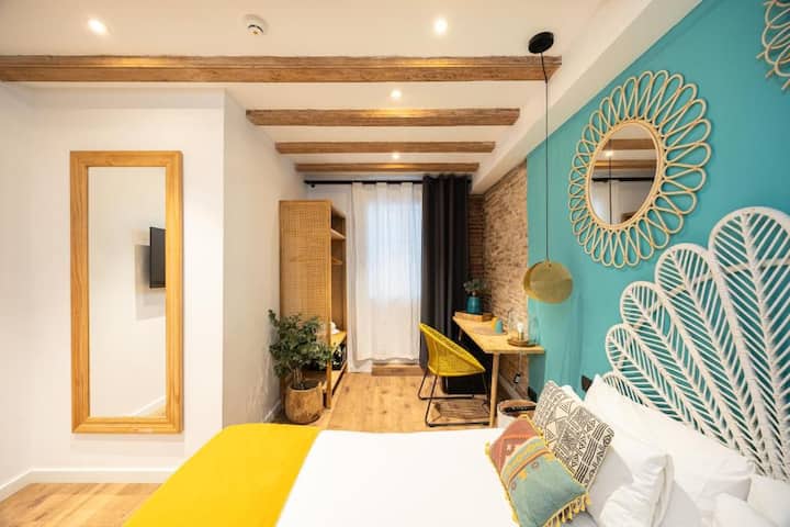 Tiny Internal Double Room - 巴塞隆拿