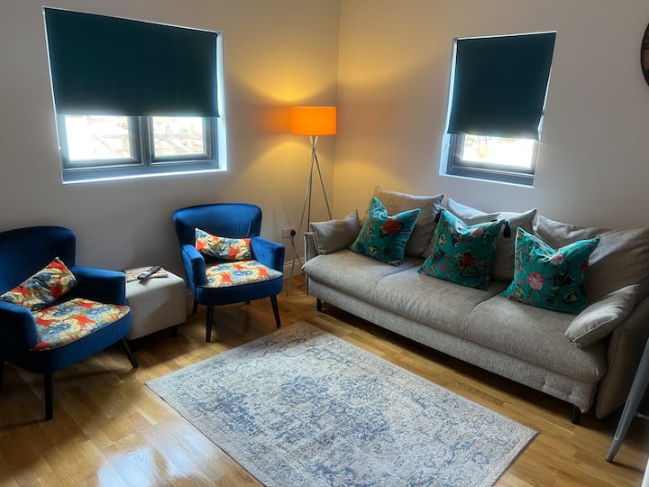 2 Bedroom Apartment - Hertford Castle