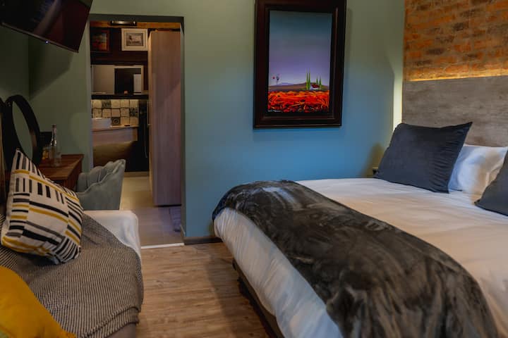 Gillford Alley Luxury Bachelor Living - Benoni