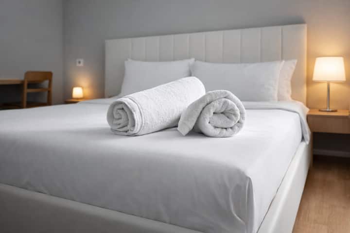 Prime Location Apartment- Central Escape - Albania
