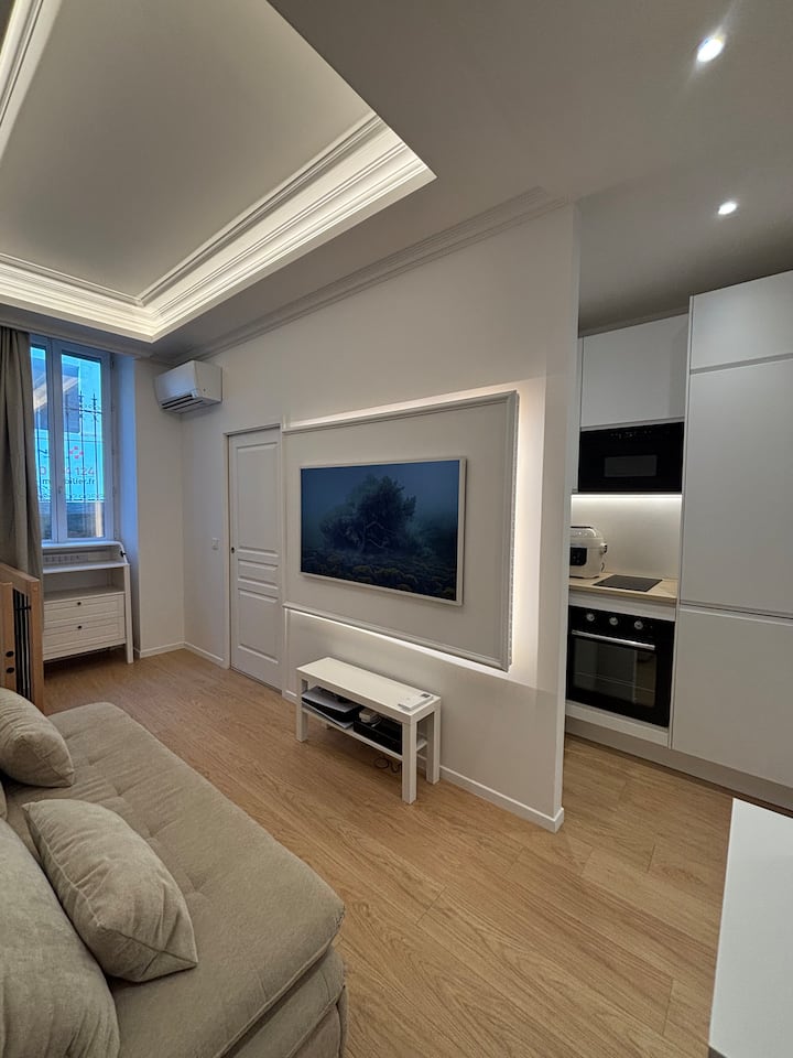 Studio Avec Chambre Inférieure - Monte Carlo