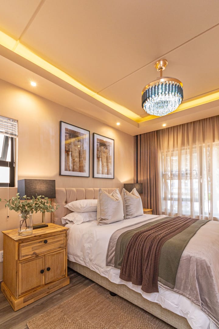 28.13 Living |Grnd Floor Home W/ Backup Pwr & Ac - Chartwell