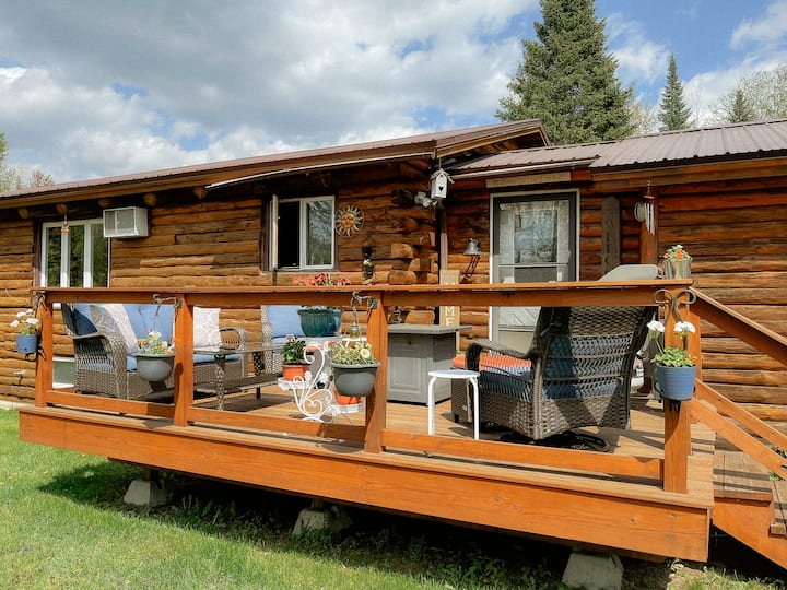 3br W/ Bar, Shuffleboard, & Starlink - Santa's Village, Jefferson