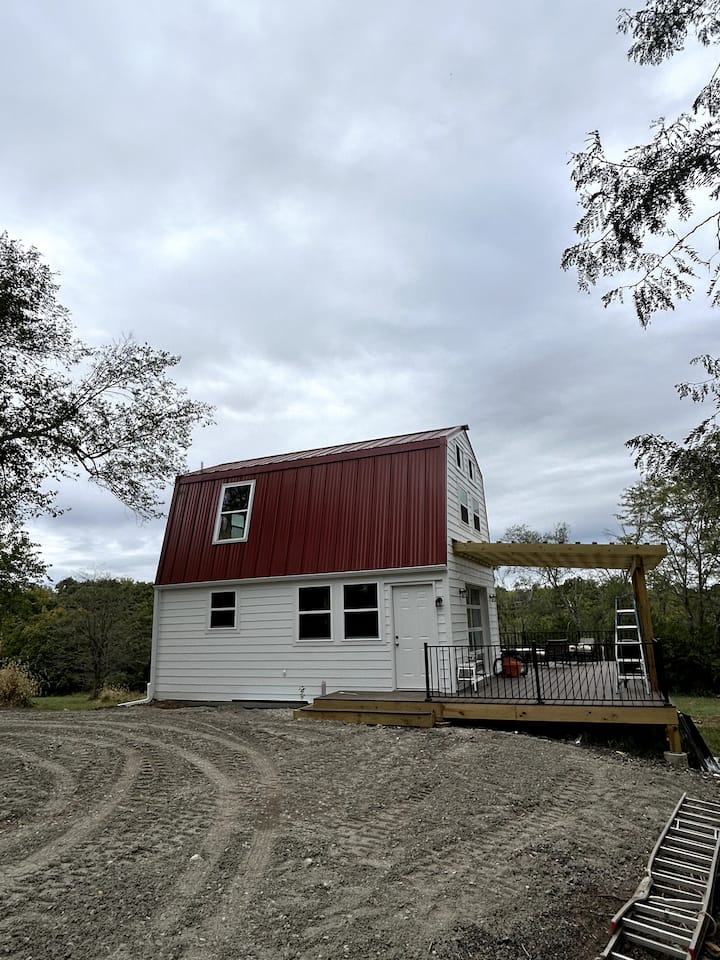 The Charm Barn - Lee's Summit, MO