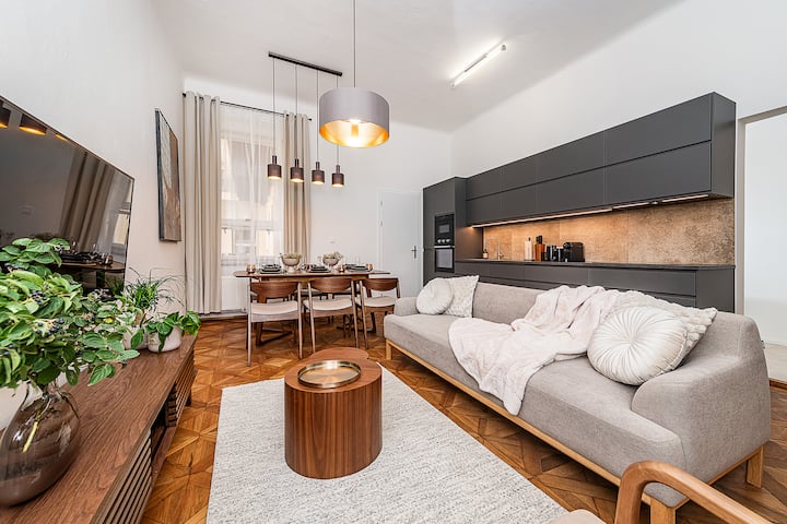 Spacious 3br Old Town Luxury Apt • Best Location - Prague
