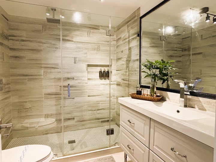 Urban Retreat W/a+ Location! - Westchester, FL