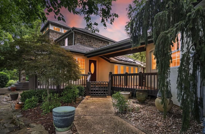 Branson Lake Golf Play Retreat - Branson, MO