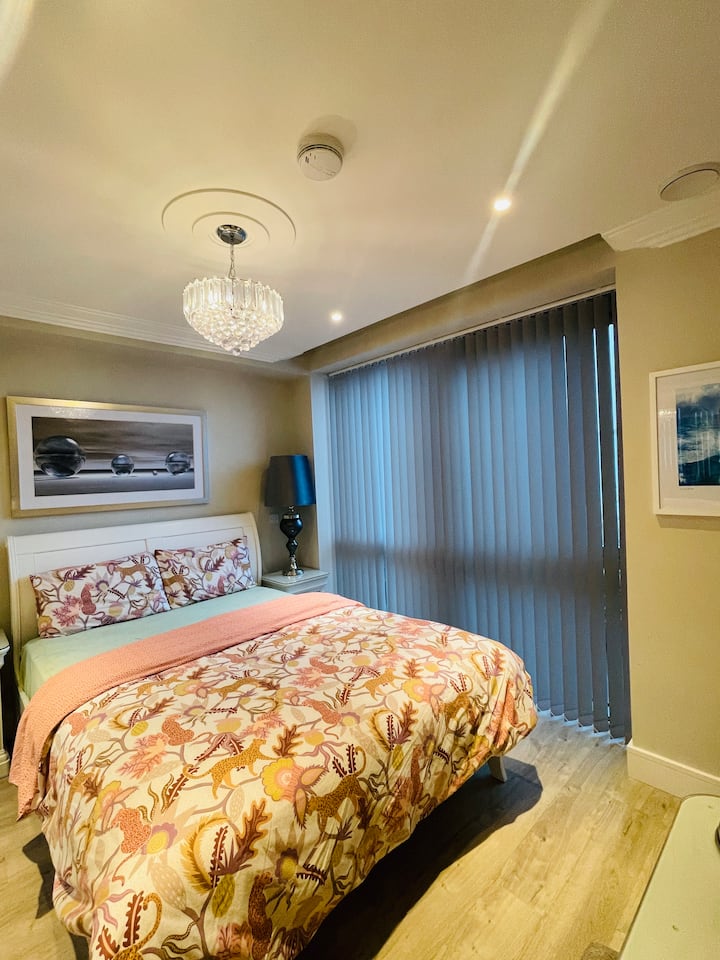 Relaxing King Ensuite Room In Killarney Co. Kerry - Killarney, Ireland