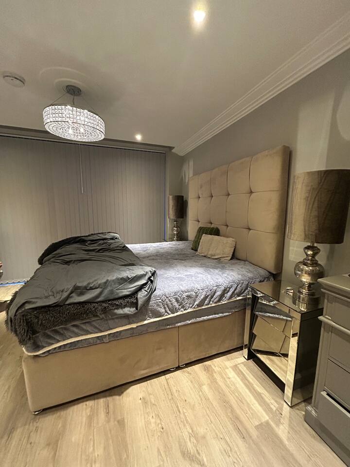 Cozy King Size Room! - Killarney, Ireland