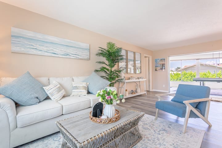 Coastal Escape • Pet Friendly • Near Beaches! - Venice, FL